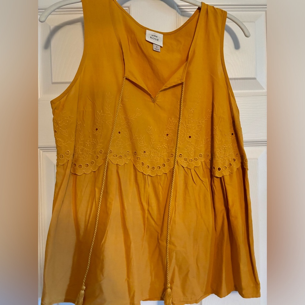 Knox Rose Mustard Yellow Tank Top With Lace And Tassel - Gem